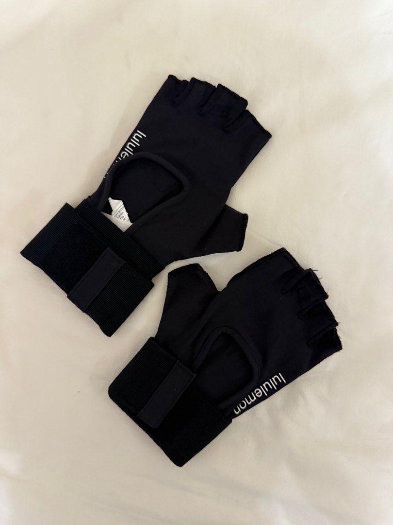 [PRE-LOVED] Authentic Lululemon Boxing Wraps, Women's Fashion, Watches ...