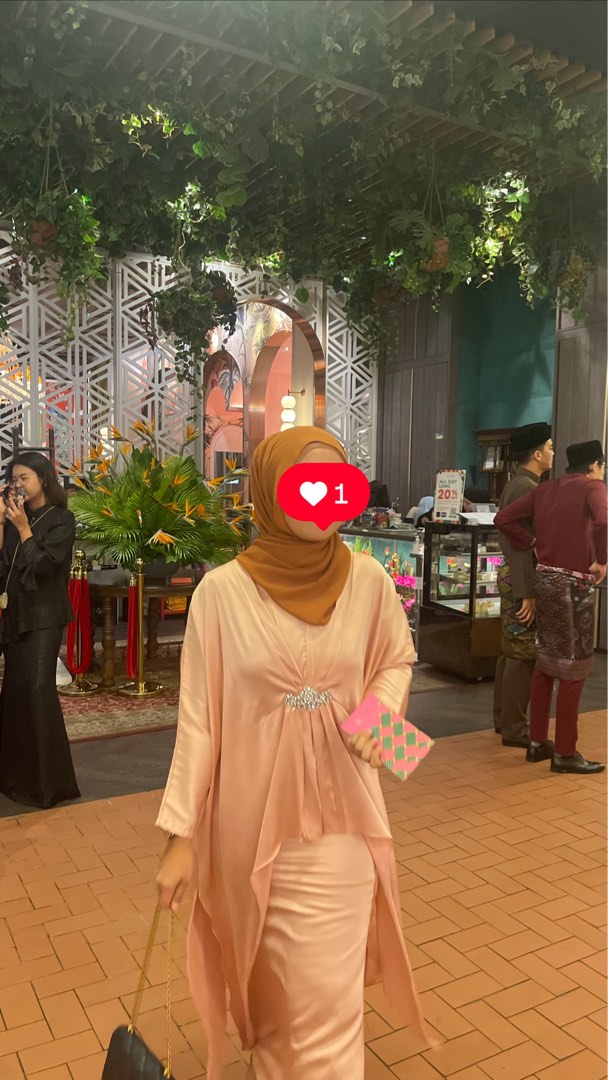 Qiszar 2023 Raya collection (Top Only), Women's Fashion, Muslimah ...