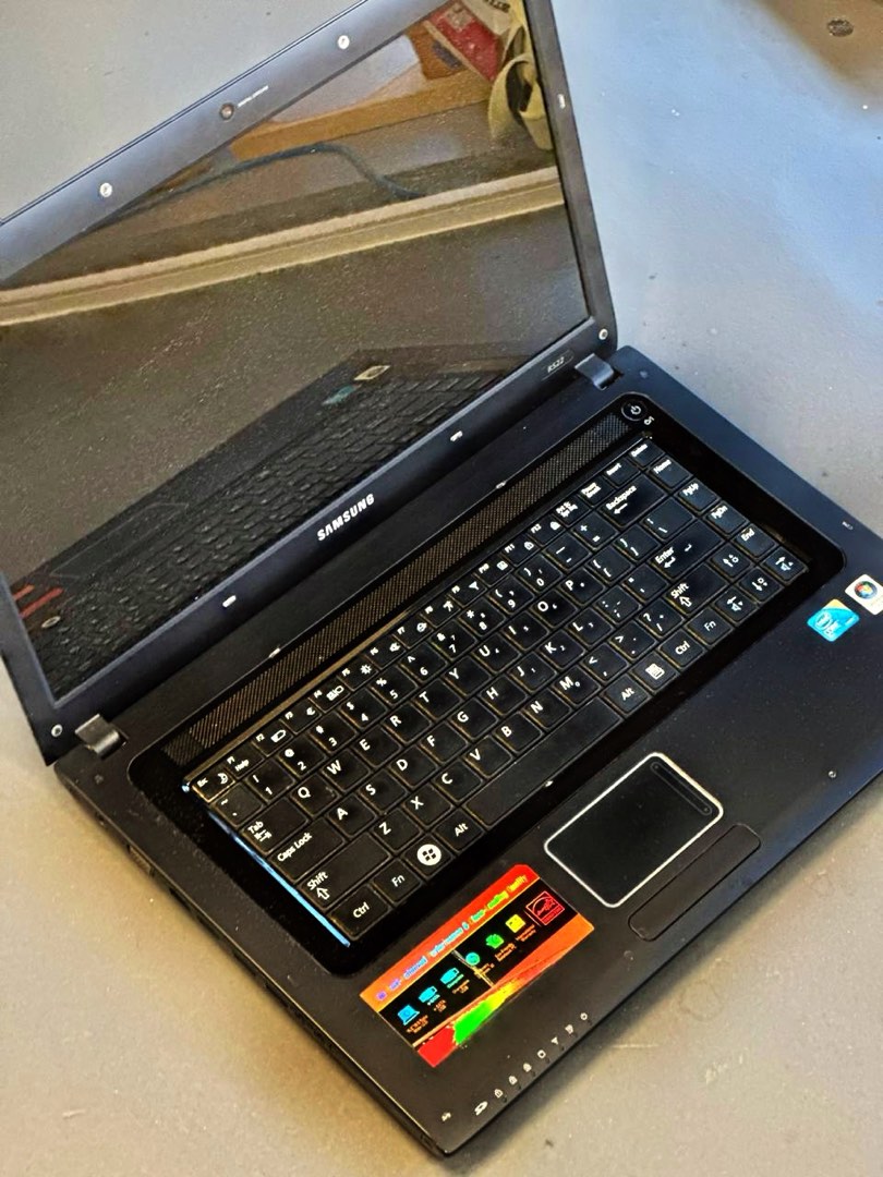 全場最平！Samsung NP-R522-FA02HK 15.6" Laptop Notebook 文書機 文書電腦 女仔用機 手提電腦 三星 ...