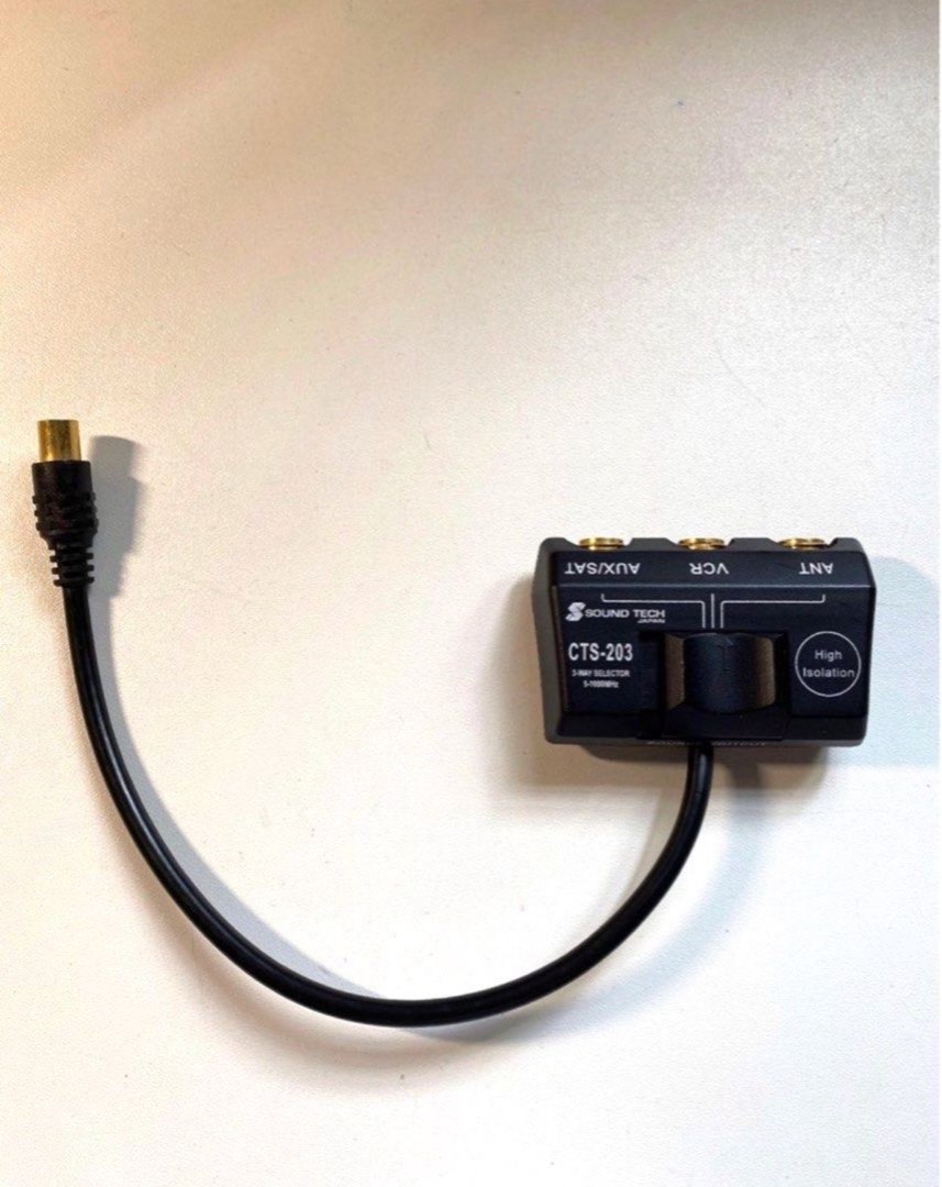 Soundtech 3 Way Selector Switch, TV & Home Appliances, Electrical, Adaptors & Sockets on Carousell