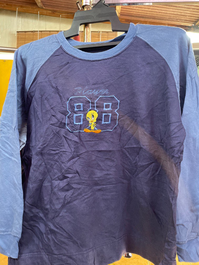 Vintage Tweety Brid Looney Tunes, Men's Fashion, Activewear on Carousell