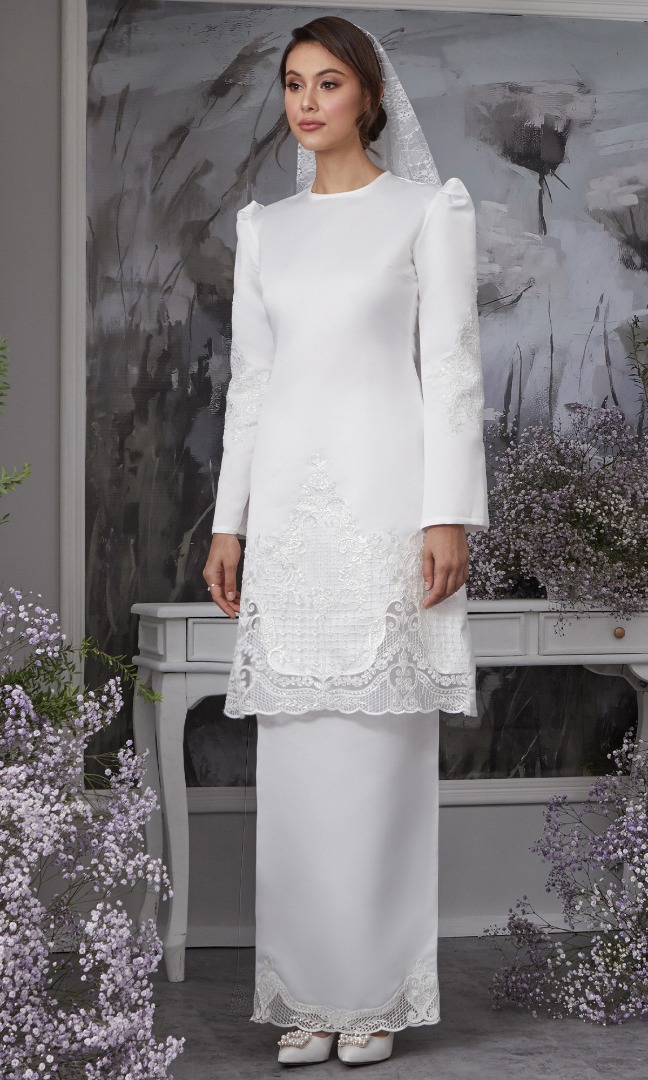 WANZAR JULYA BRIDES IN OFF WHITE, Women's Fashion, Muslimah Fashion ...