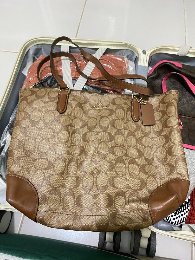 2nd hand Coach Bag, Luxury, Bags & Wallets on Carousell