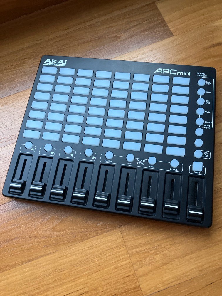 Akai APC Mini, Hobbies & Toys, Music & Media, Musical Instruments on ...