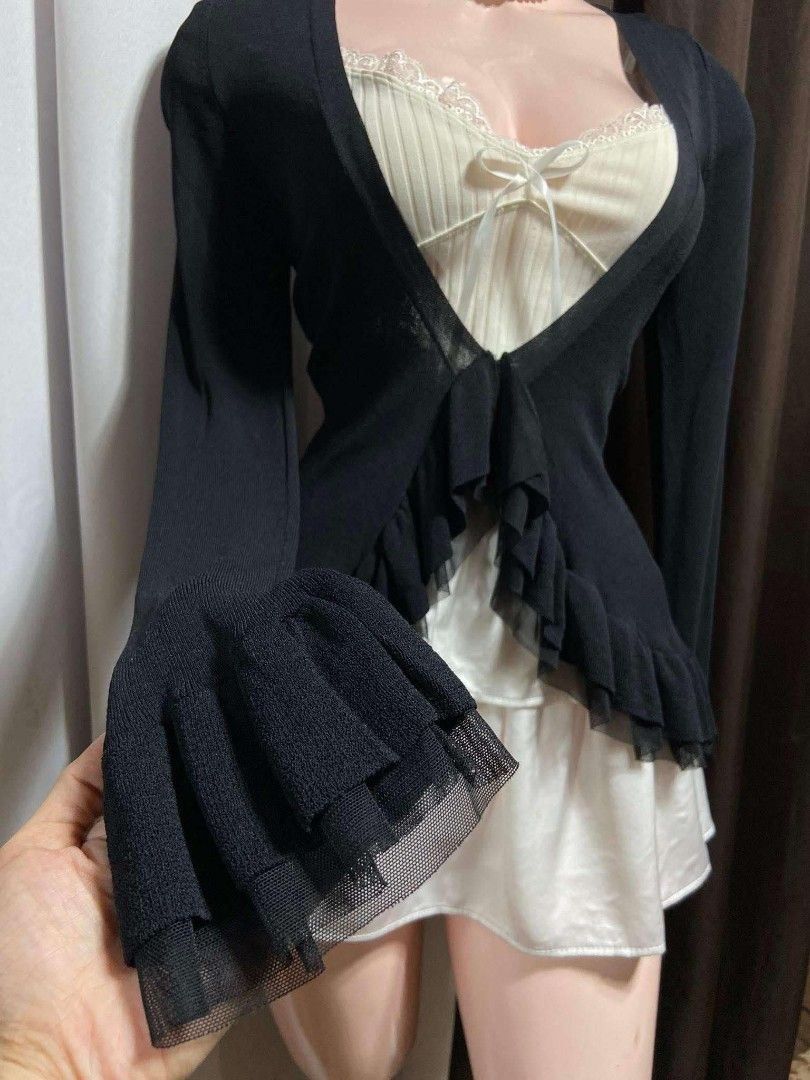 Black Longsleeves Bolero - [ tags: horror protag fatal frame alt emo ...