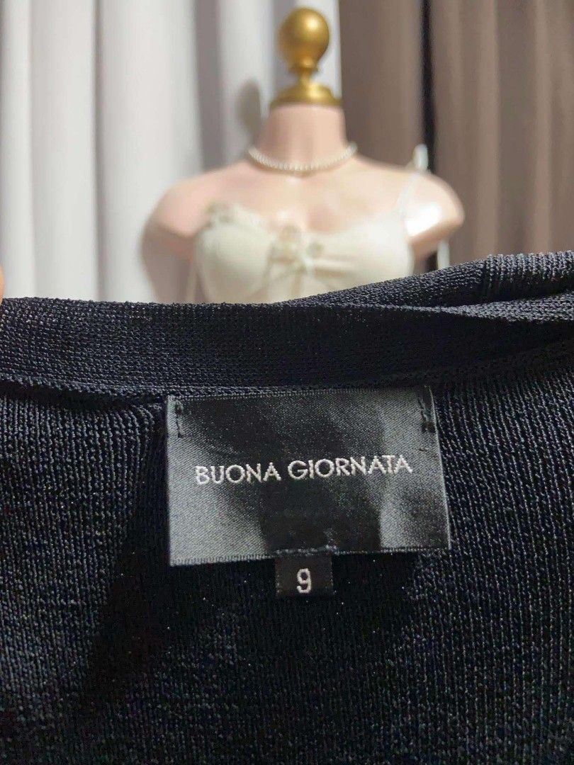 Black Longsleeves Bolero - [ tags: horror protag fatal frame alt emo ...