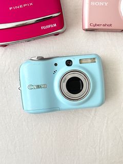 Canon IXY 200 Digital CCD Camera, Photography, Cameras on Carousell