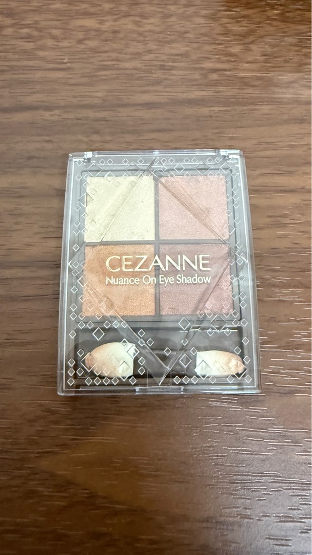 Cezanne 眼影 04 eyeshadow, 美容＆個人護理, 健康及美容 - 皮膚護理, 化妝品 - Carousell