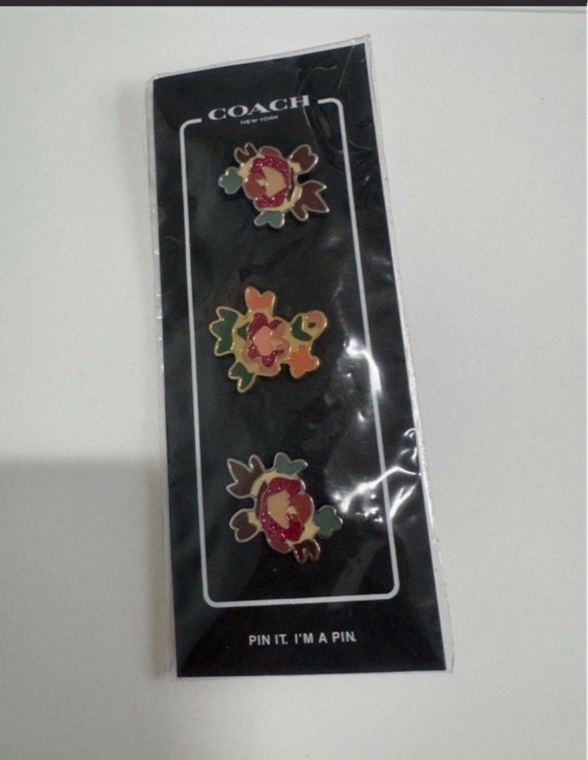 Coach Pins, Hobbies & Toys, Stationery & Craft, Handmade Craft on Carousell