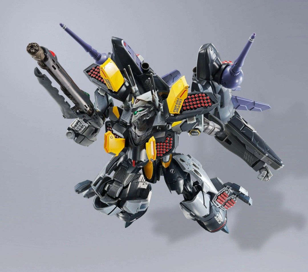 DX Chogokin Macross VF-25S Armored Messiah Valkyrie Ozma Lee Use ...