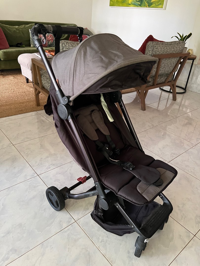 Edwards & Co stroller, Babies & Kids, Going Out, Strollers on Carousell