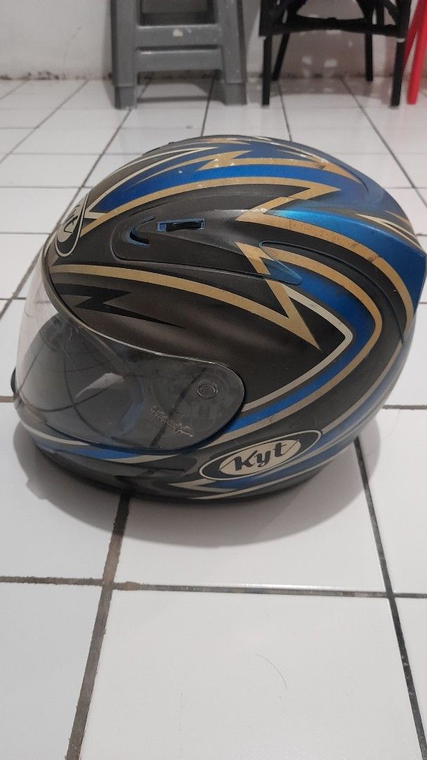 Helm KYT model lama. Full face, Motor di Carousell
