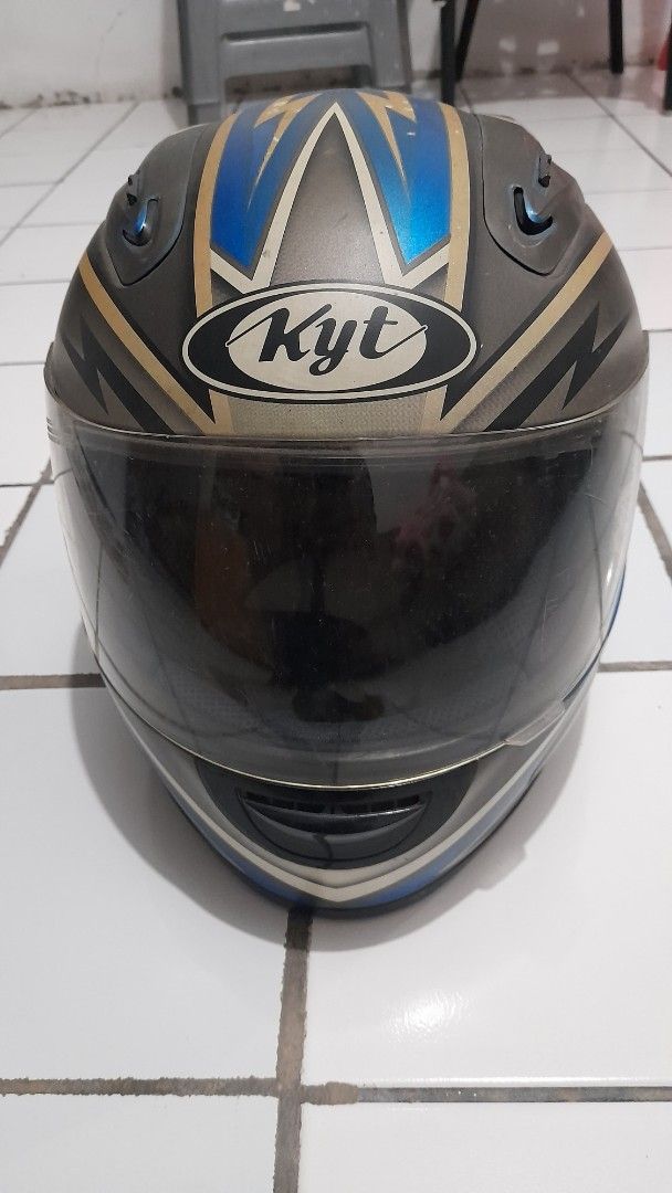 Helm KYT model lama. Full face, Motor di Carousell