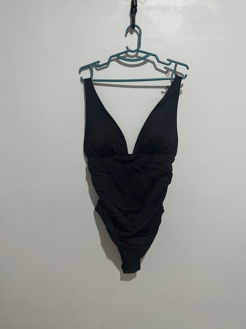 H&M One Piece Swimsuit -Black, Women's Fashion, Swimwear, Bikinis ...