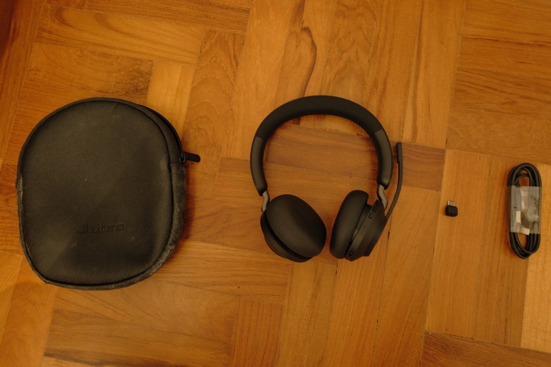 Jabra work headphones, Audio, Headphones & Headsets on Carousell