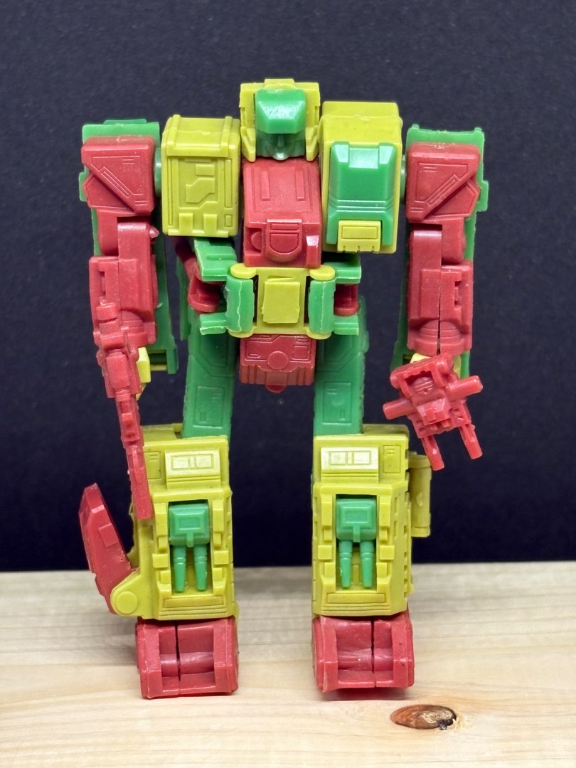 Kabaya transformers type Fortress Maximus, Hobbies & Toys, Toys & Games ...