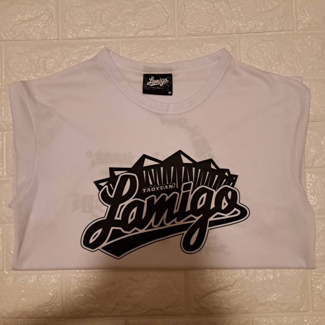 Lamigo桃猿隊 2019年限量冠軍紀念T恤(白)M號 台灣職業大聯盟 CPBL 動紫趴 李多惠 林襄 啦啦隊 拉米哥 九成新 陳傑憲 林昱珉, 他的時尚, 上衣與西裝, T恤、Polo衫在旋轉拍賣