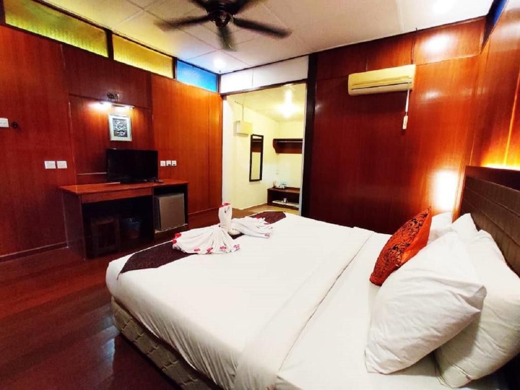 [TO LET GO] LIMA'25 - Shell Out Cenang Beach Resort, Property, Rentals ...
