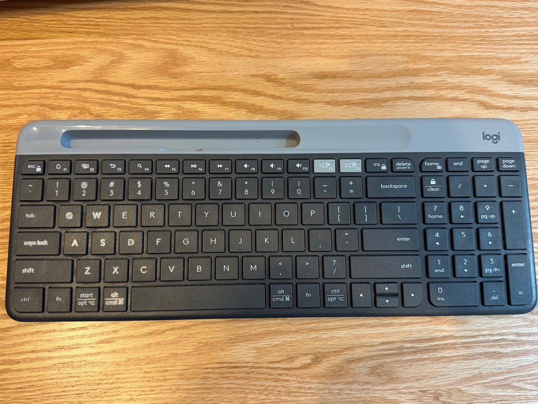 Logitech K580 Slim Wireless Multi-Device Keyboard Bluetooth or USB ...