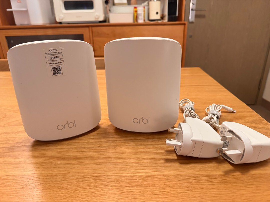 Netgear Orbi RBR350 mesh wifi 6 + Satellite, 電腦＆科技, 電腦周邊及配件, Wifi及上網相關 ...