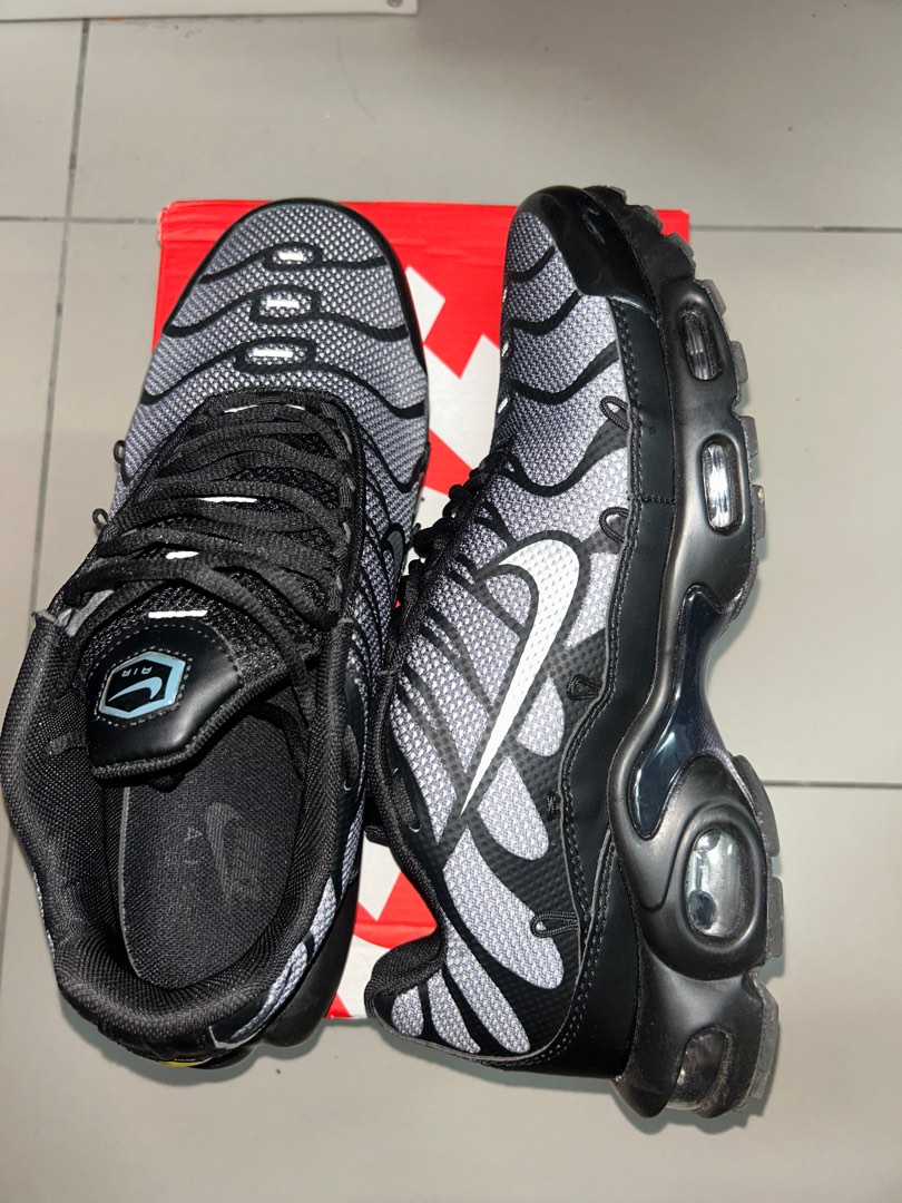 Nike Air Max Tn Plus, Men's Fashion, Footwear, Sneakers on Carousell