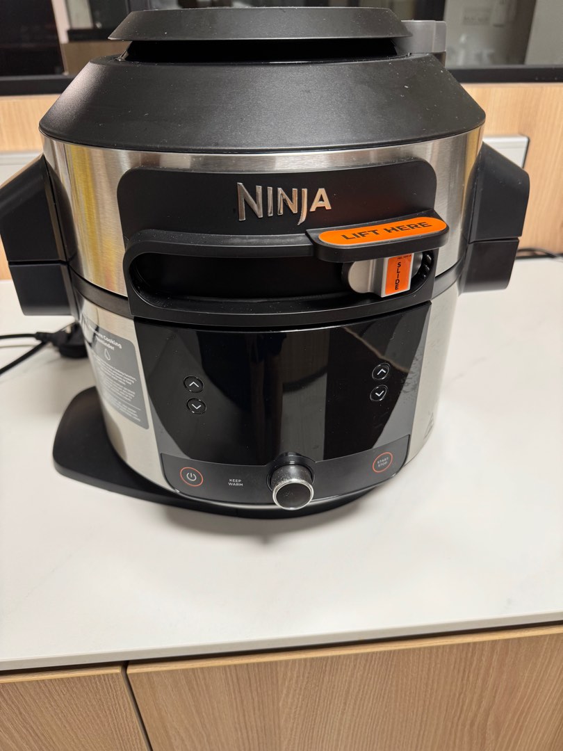 Ninja OL550 Multicooker pressure cooker air fryer, TV & Home Appliances ...