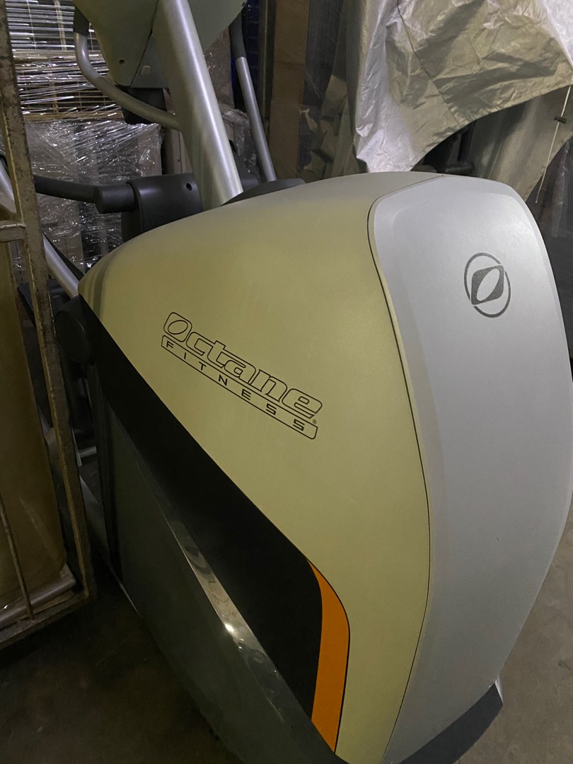 Octane XT-One Smart Elliptical Trainer/treadmill/sport , Sports ...
