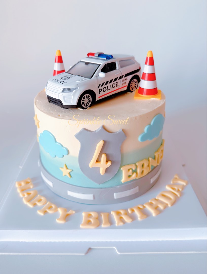 Police car theme birthday cake/ customised cake, Food & Drinks ...