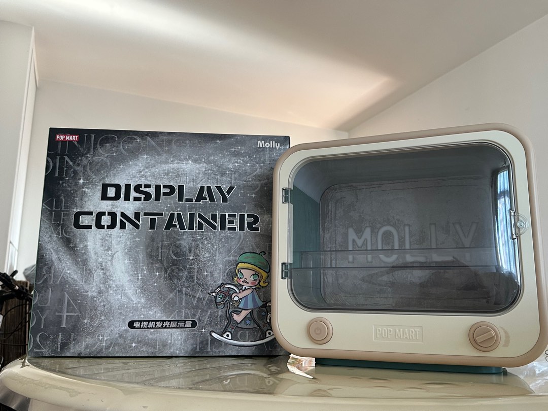 Popmart TV Set Display Casing Molly, Hobbies & Toys, Toys & Games on ...
