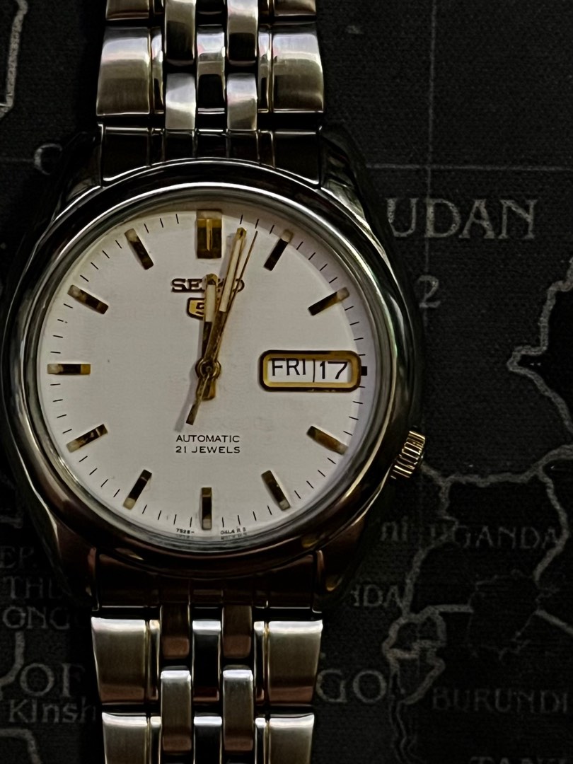 Seiko 5 White Dial (SNK391), Men's Fashion, Watches & Accessories ...