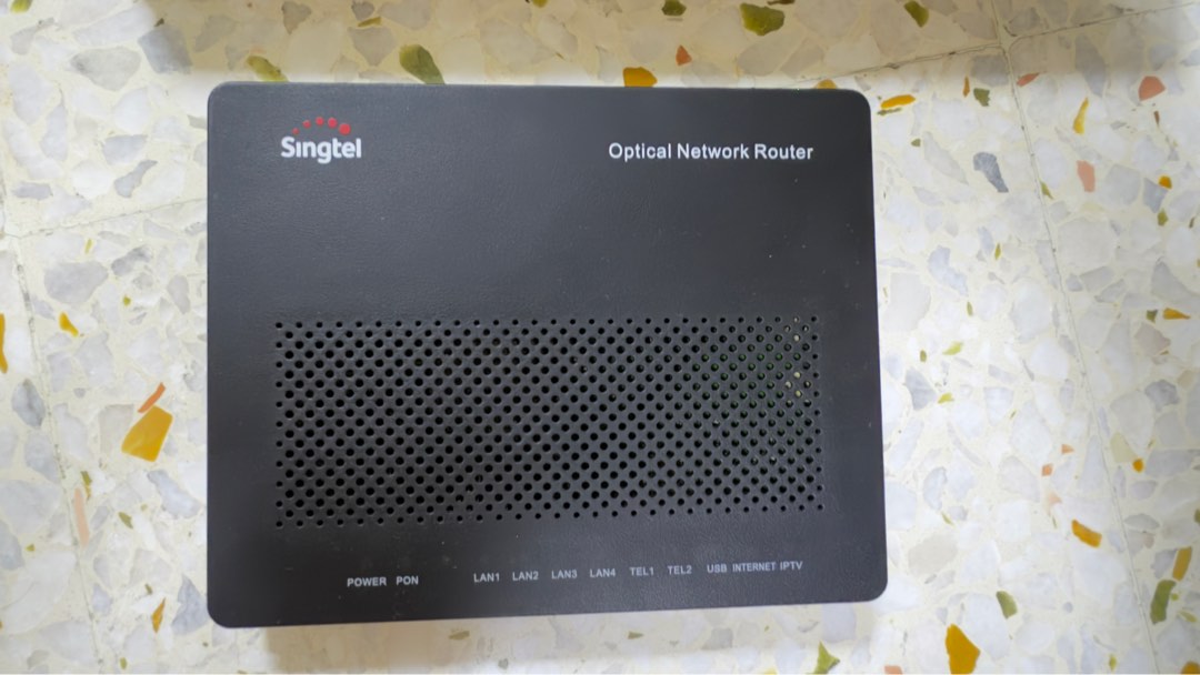 SingTel Huawei EchoLife HG8244H Optical Network Router (ONR), Computers ...