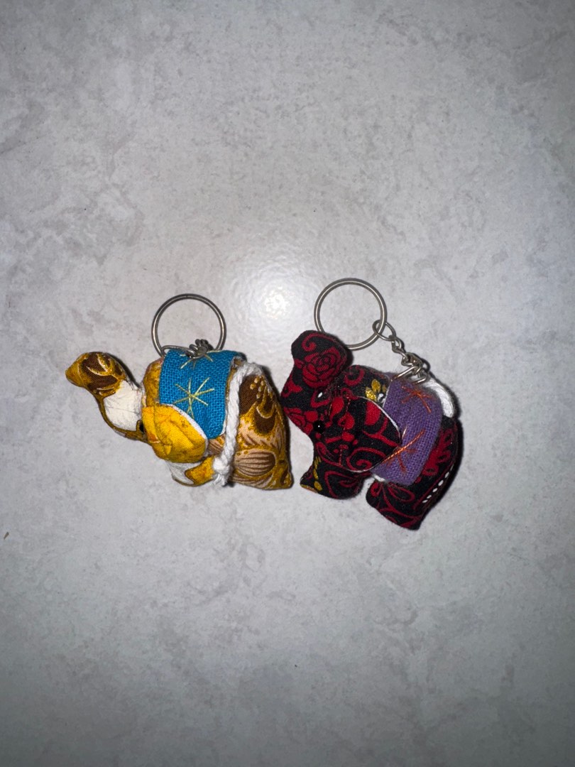 Thailand Elephant Keychains, Hobbies & Toys, Memorabilia & Collectibles ...