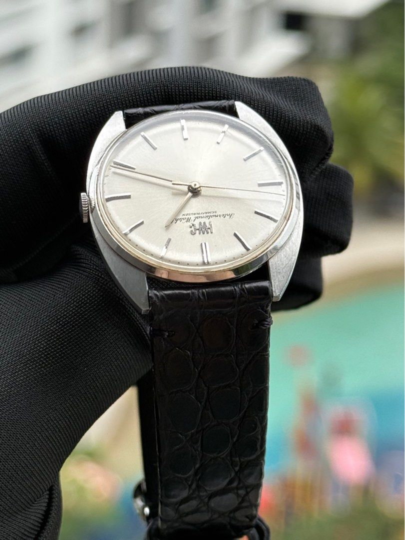 Vintage IWC Ultra-thin Case Hand Wind 1970s, Luxury, Watches on Carousell