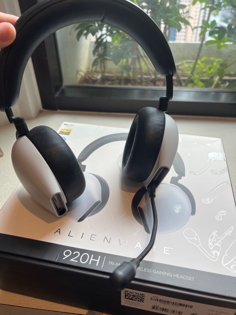 Alienware 920H, Audio, Headphones & Headsets on Carousell