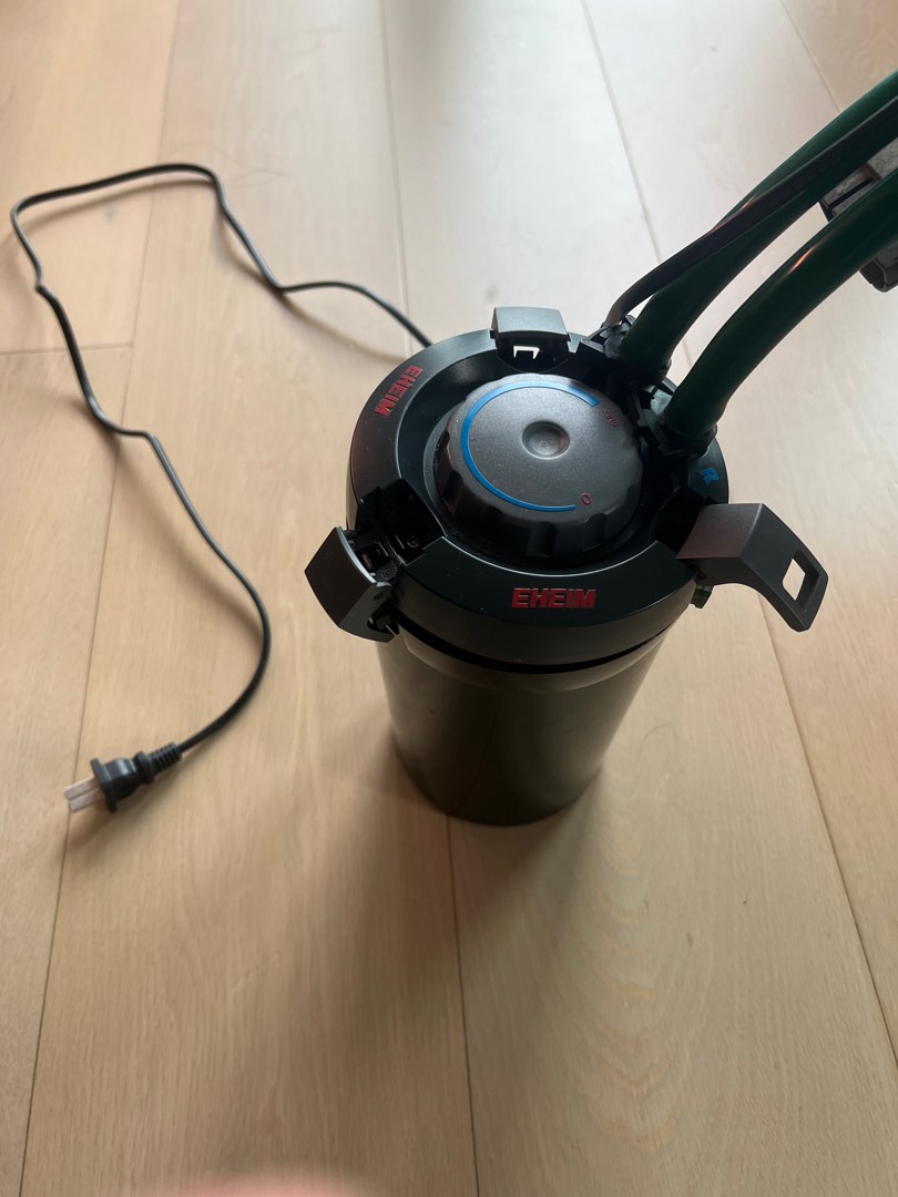Eheim Aqua Compact 60 + Eheim原裝石英環 + 少量Seachem Matrix (共1.5L), 寵物用品, 寵物家品及其他 - Carousell
