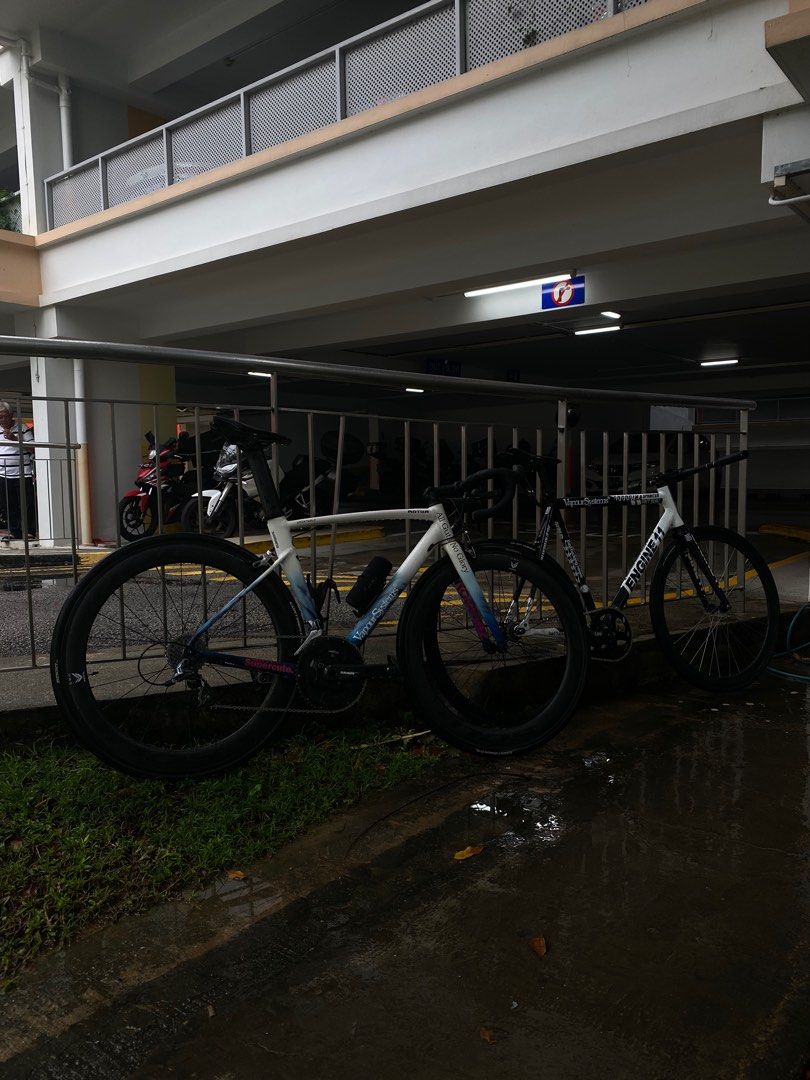 Engine 11 White Sprinter 2015 and Specialized Allez Sprint, Sports ...