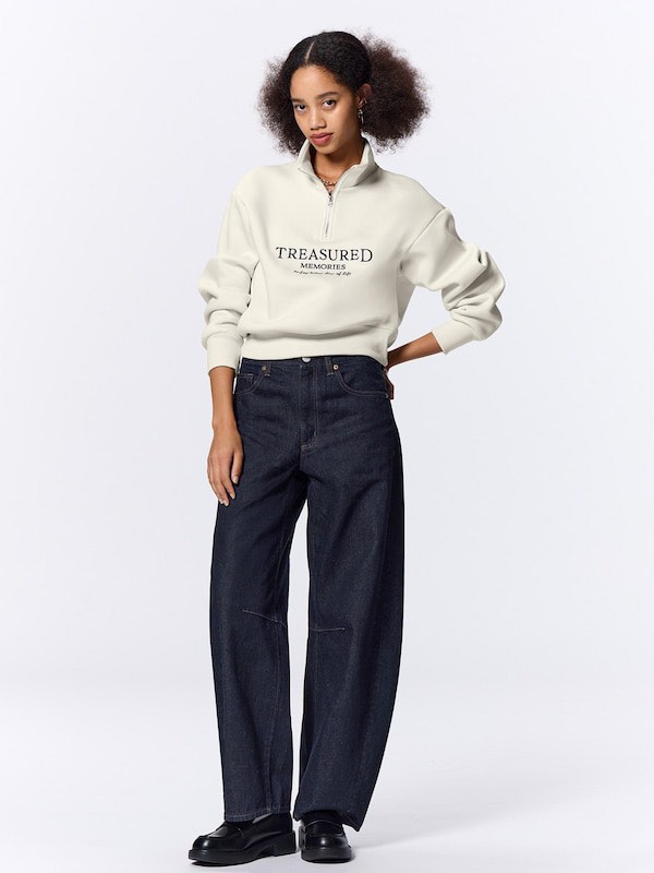 GU Barrel Leg Jeans, Women's Fashion, Bottoms, Jeans on Carousell