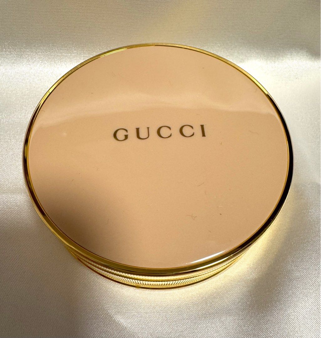 Gucci Pressed powder, Addiction Tokyo liquid blush, Dior concealer, 美容 ...