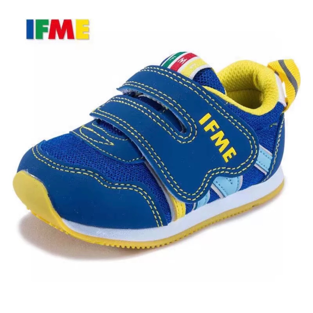 日本IFME 藍色運動鞋波鞋 13cm, 兒童＆孕婦用品, 嬰兒及小童流行時尚 - Carousell