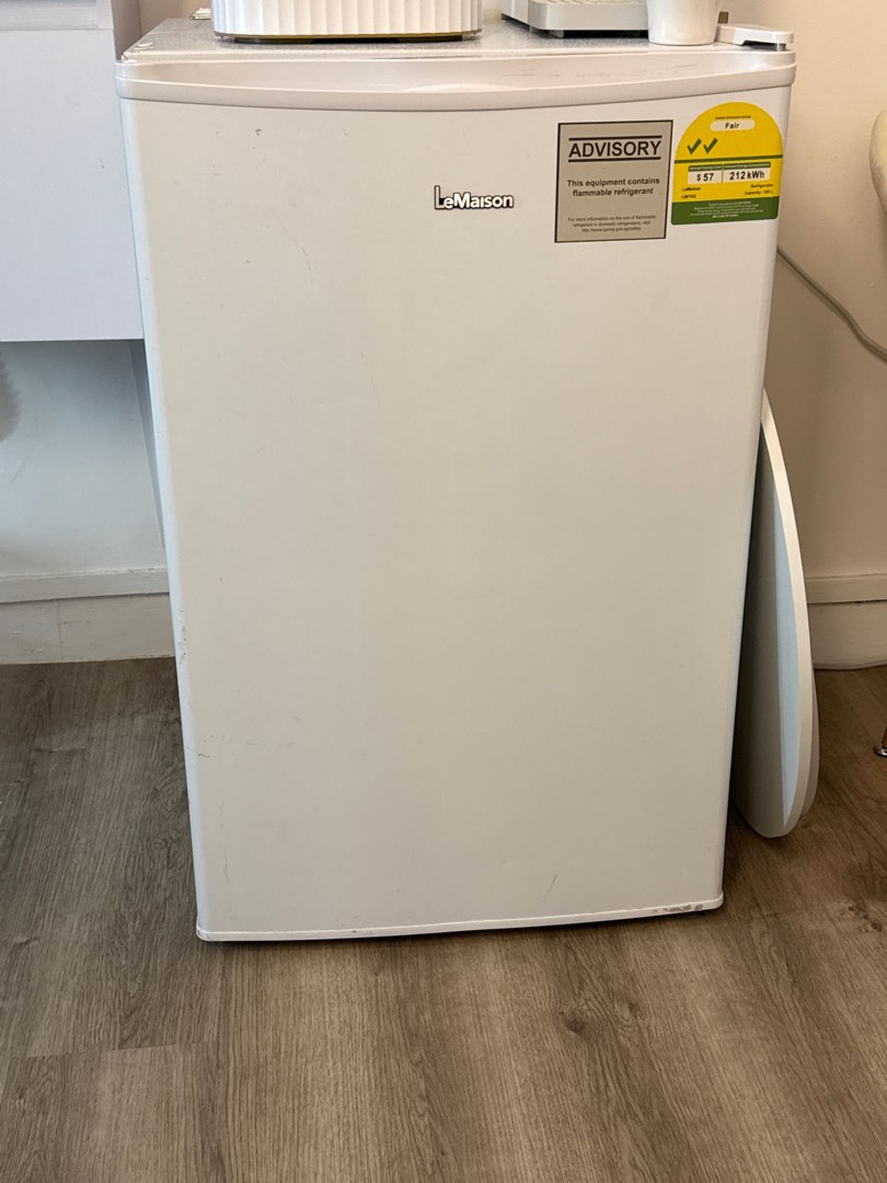 LeMaison 120L Mini Fridge, TV & Home Appliances, Kitchen Appliances ...