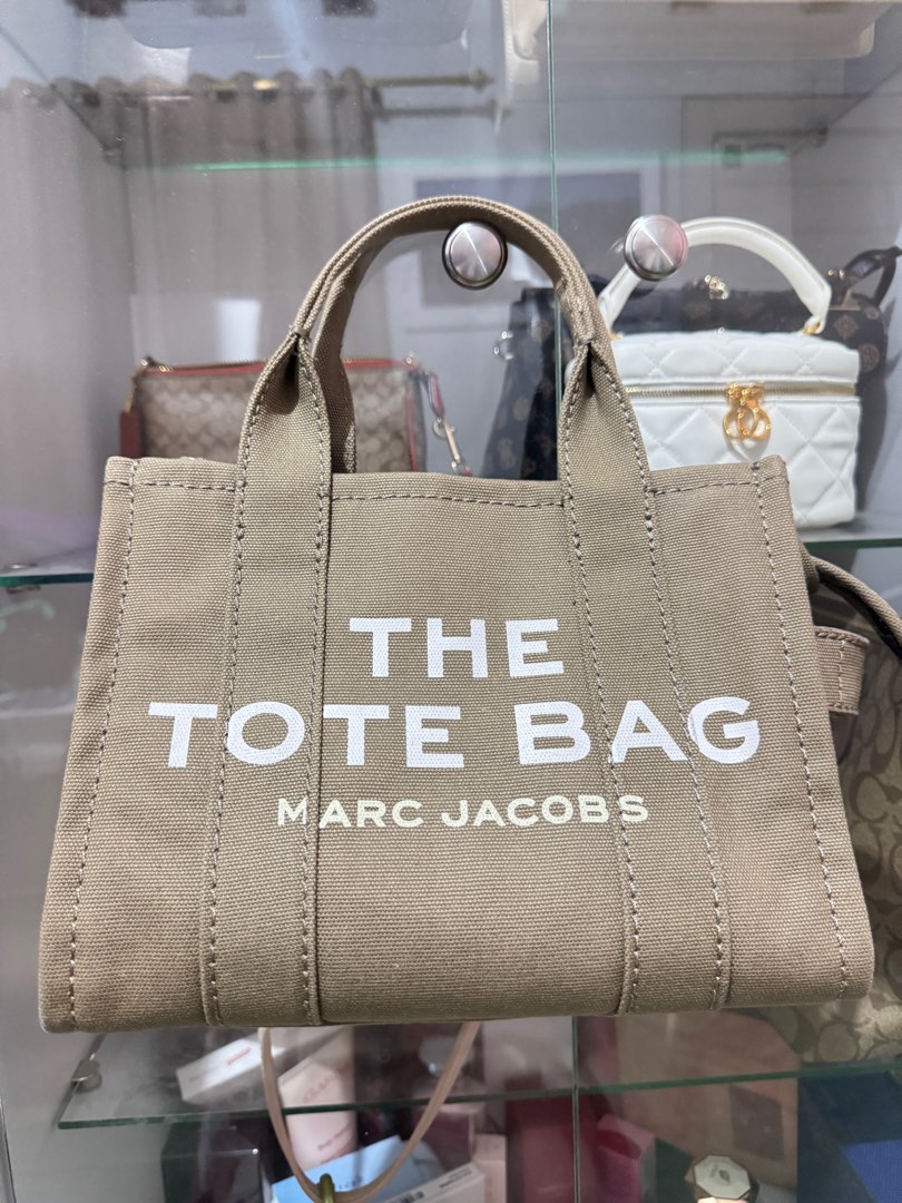 Marc Jacobs The Tote Bag, Fesyen Wanita, Tas & Dompet di Carousell