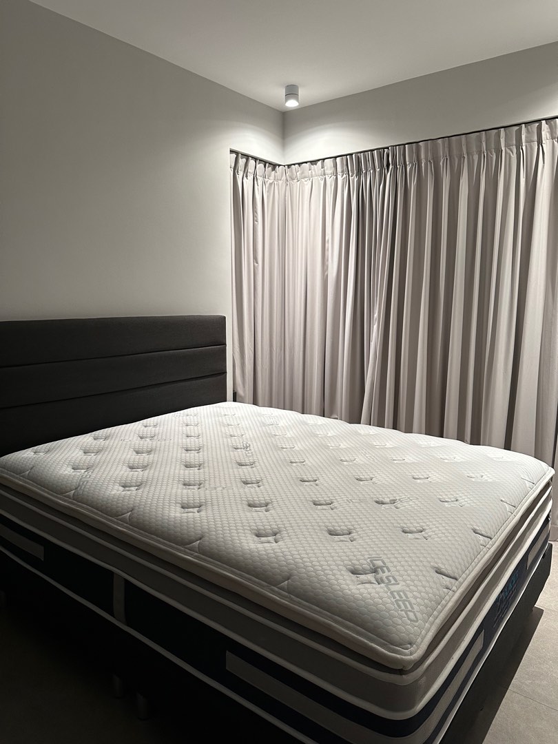MAXCOIL ICE SLEEP GLACIER QUEEN SIZE MATTRESS, Furniture & Home Living ...