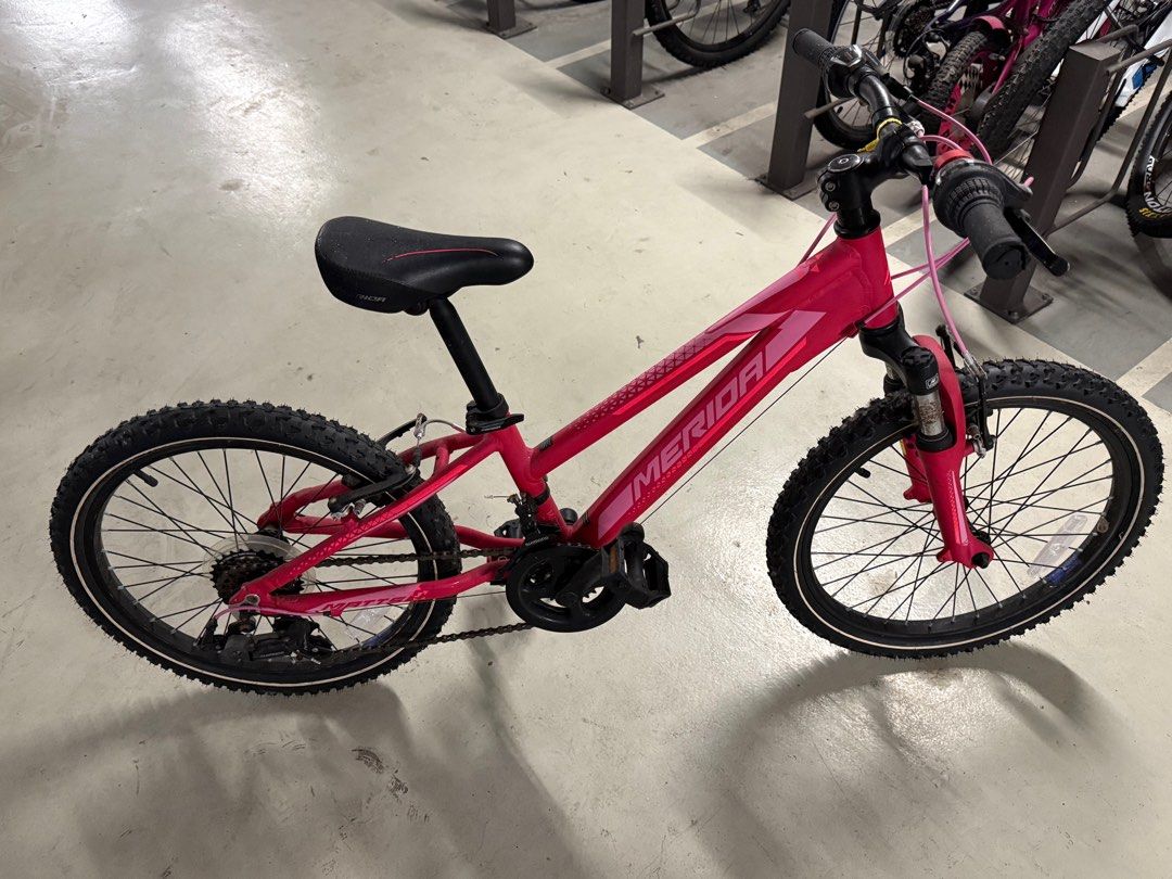 Merida 20 inch Kids Mountain Bike 14 speed front Suspension, Sports ...