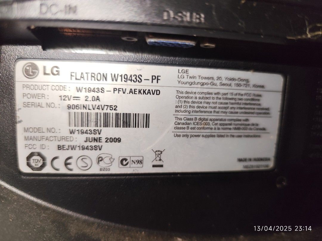 Monitor LG Flatron W1943S rosak, Computers & Tech, Desktops on Carousell