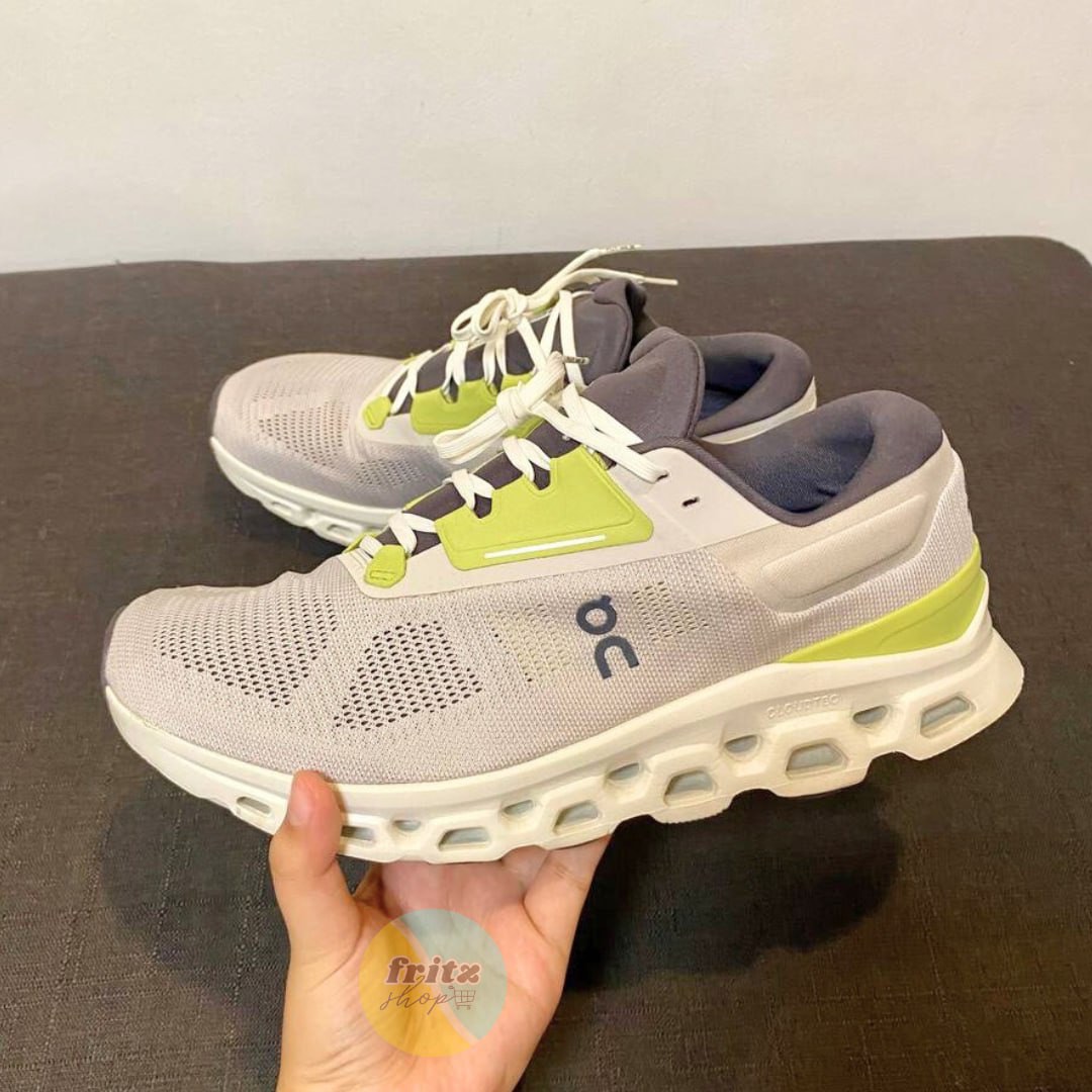 On Cloud Stratus, Men's Fashion, Footwear, Sneakers on Carousell