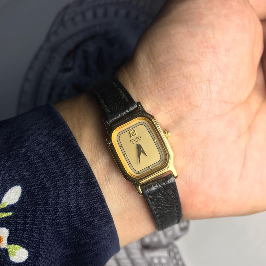 Seiko Tank Ladies Vintage 2F20-5400 Gold, jam tank terimut! mirip Casio ...