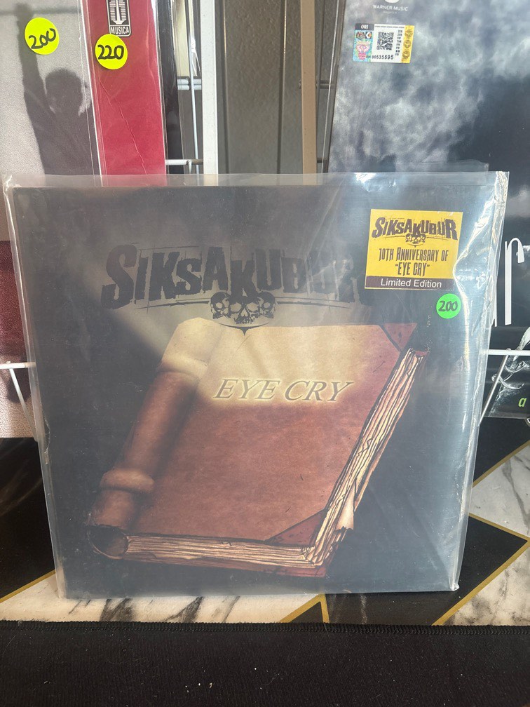 Siksa Kubur vinyl, Hobbies & Toys, Music & Media, Vinyls on Carousell