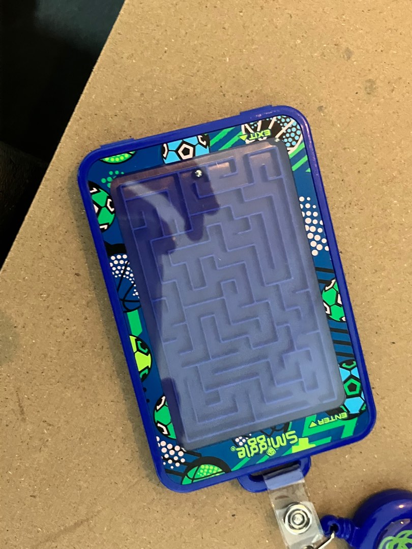 Smiggle card case, Hobbies & Toys, Toys & Games on Carousell