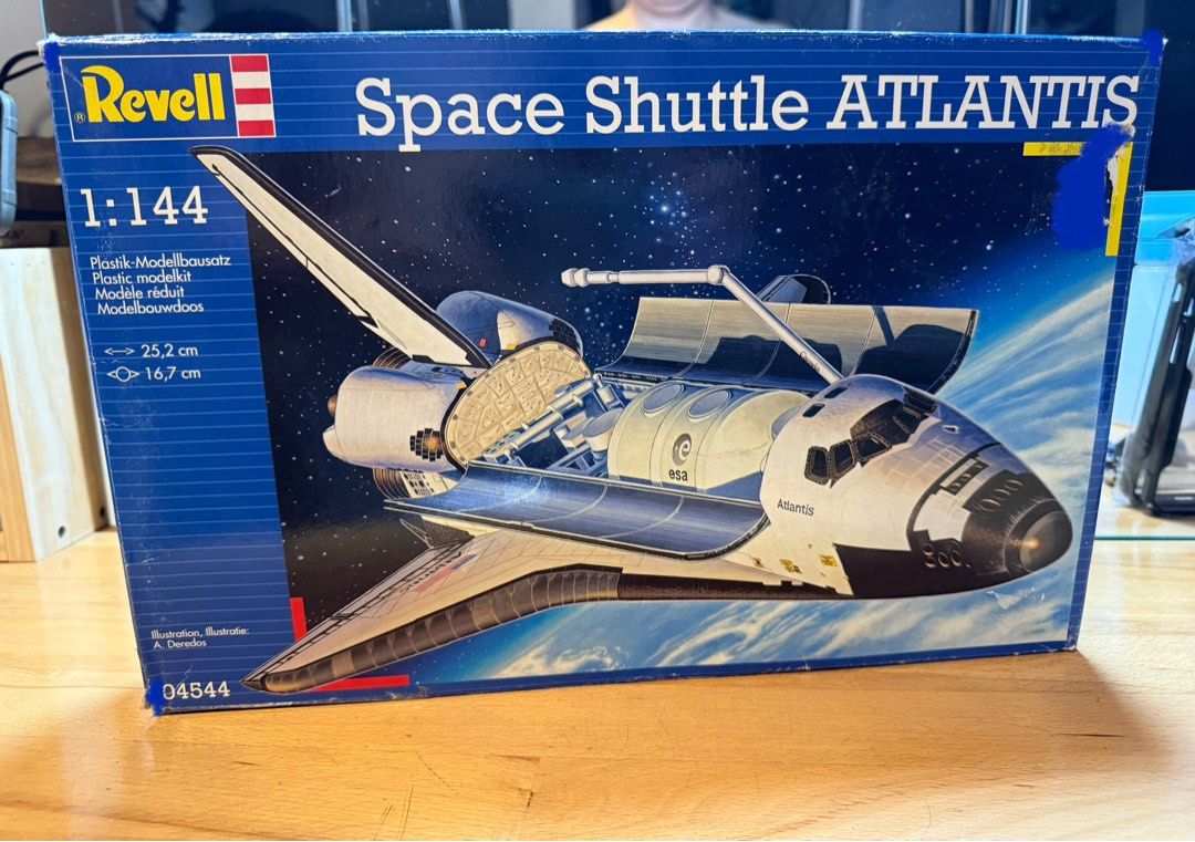 SPACE SHUTTLE ( atlantis ) KIT 1:144 scale ( REVELL ) imported, Hobbies ...