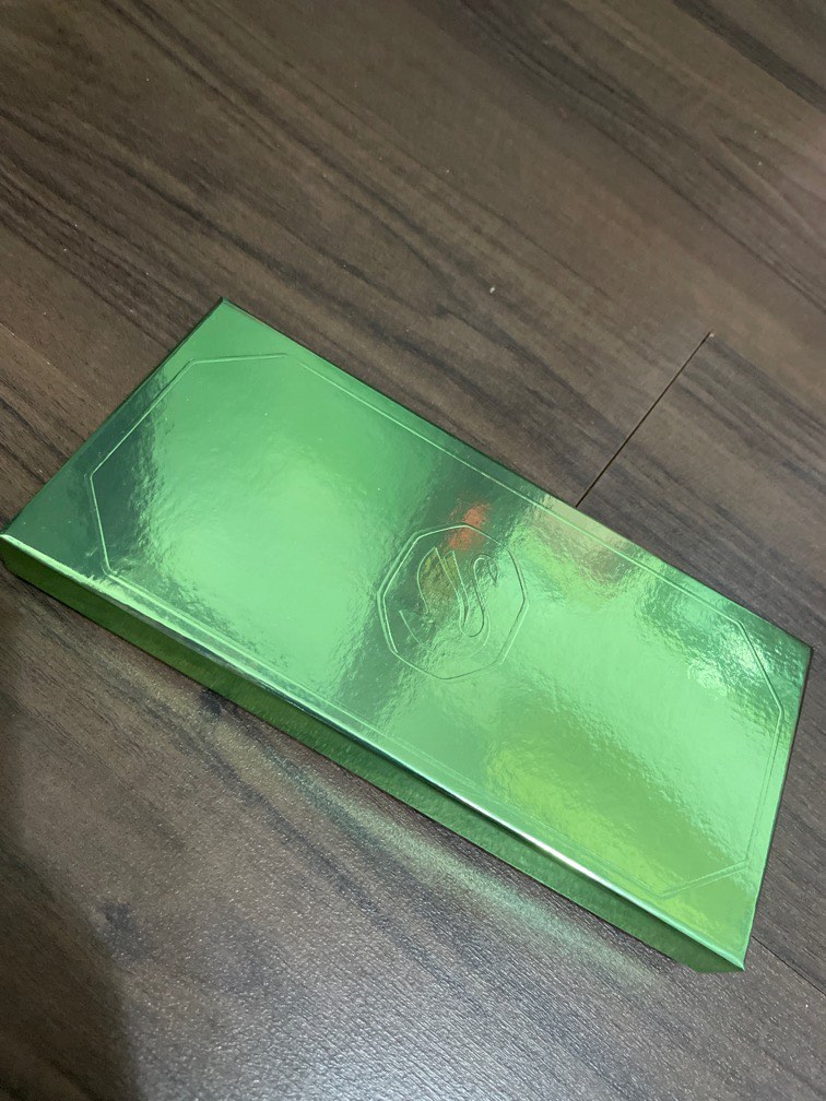 Swarovski Green Packet, Hobbies & Toys, Stationery & Craft, Occasions ...